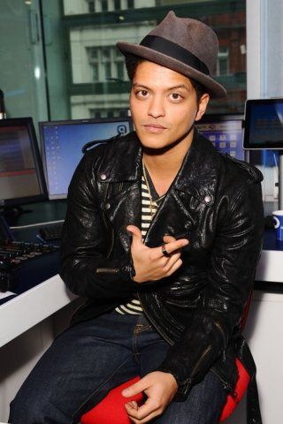 Bruno Mars Height, Weight, Shoe Size